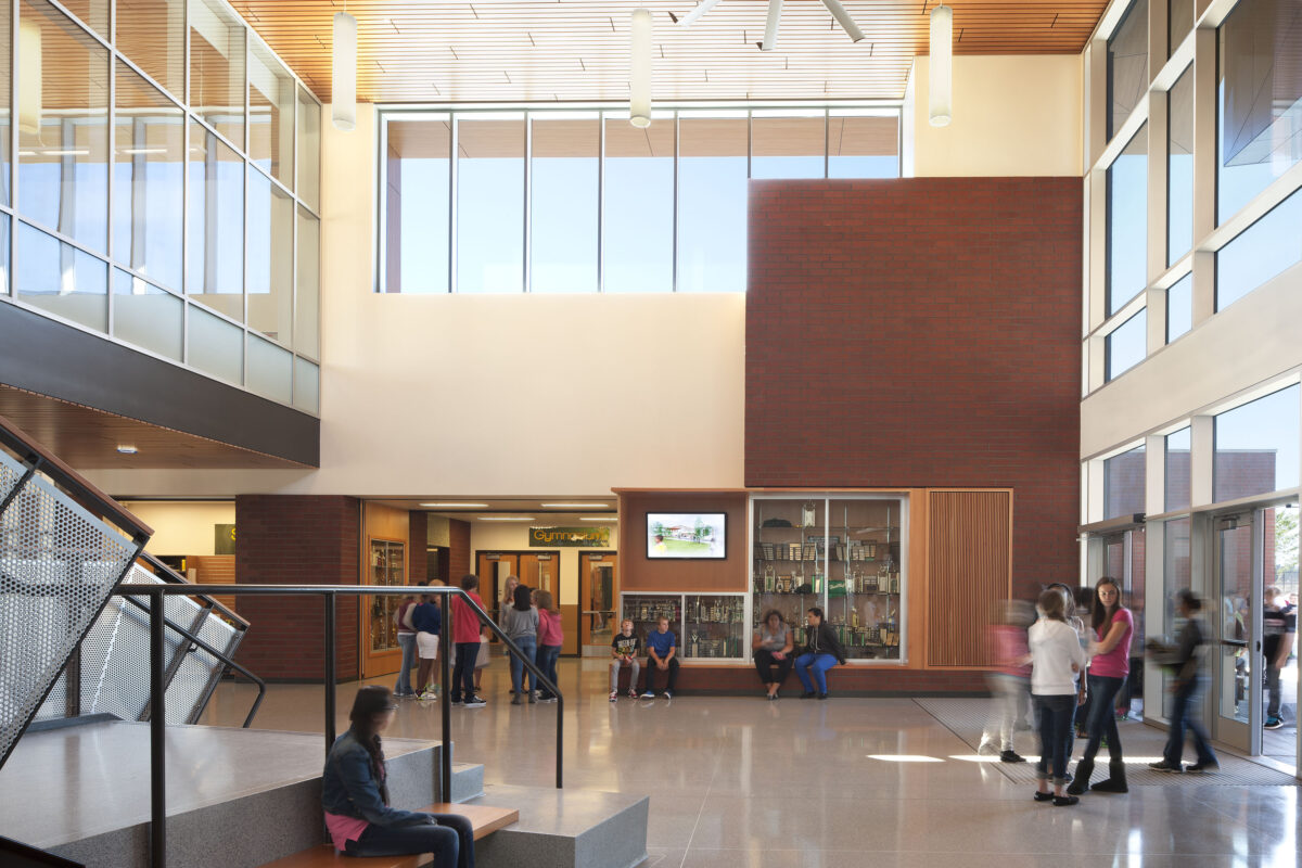 Hudtloff Middle School